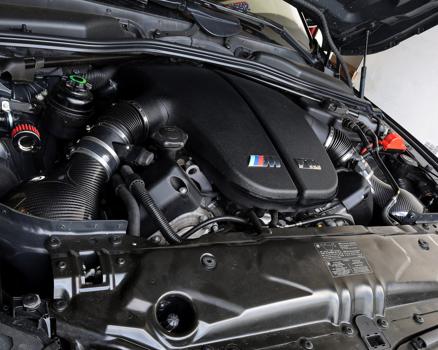 Eventuri BMW M5 E60 Carbon Intake - Baan Velgen