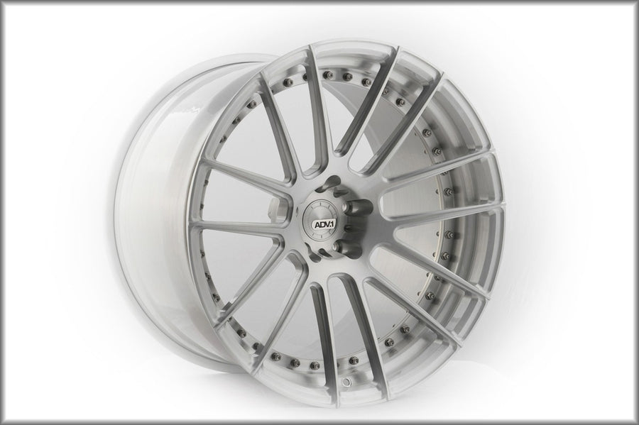 ADV.1 ADV7.0 M.V2 wheels velgen - Baan Velgen